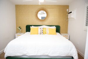 The Beachside Suite - Room 5 - Sunburst Inn